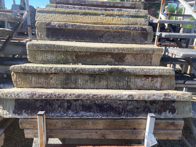 Ribbed stone staircase - RA-MA